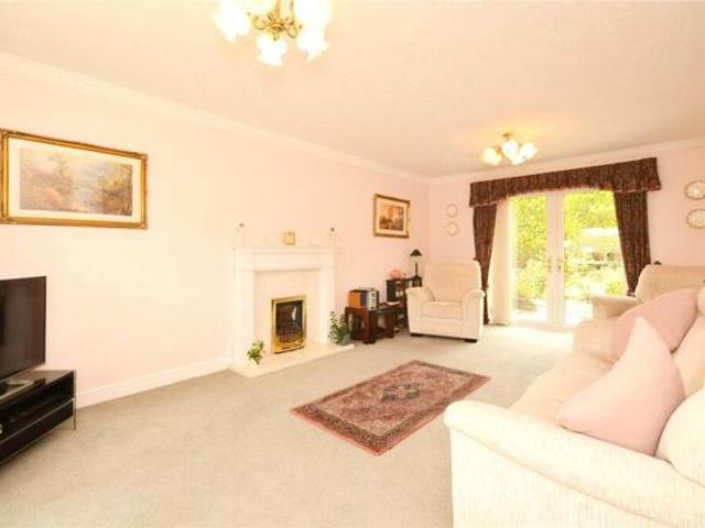House 4 Bedroom For Sale Whaley Bridge Derbyshire 525000 ES101996312
