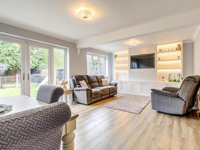 House 4 Bedroom For Sale Wickford Essex 500000 ELS101674735