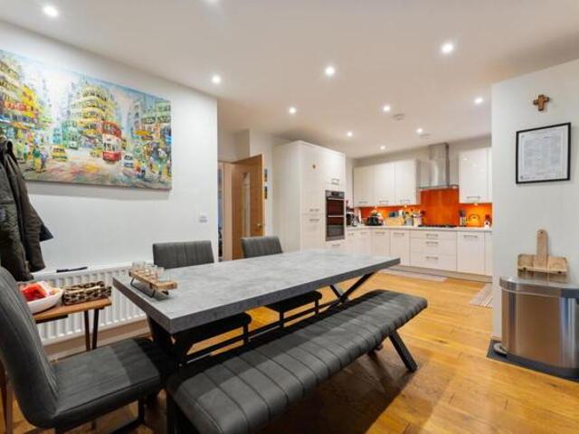 House 4 Bedroom For Sale Wilton Wiltshire 565000 ELS99951920