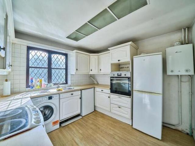 House 4 Bedroom For Sale Wraysbury Surrey 800000 ELS98503809