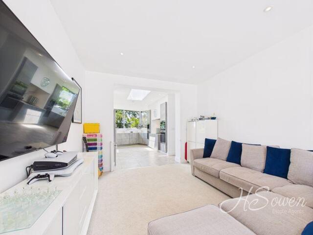 House 4 Bedroom For Sale Torquay Torbay 1000000 ES101931403