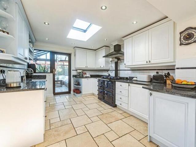 House 4 Bedroom For Sale Tadley Hampshire 700000 ELS101352087