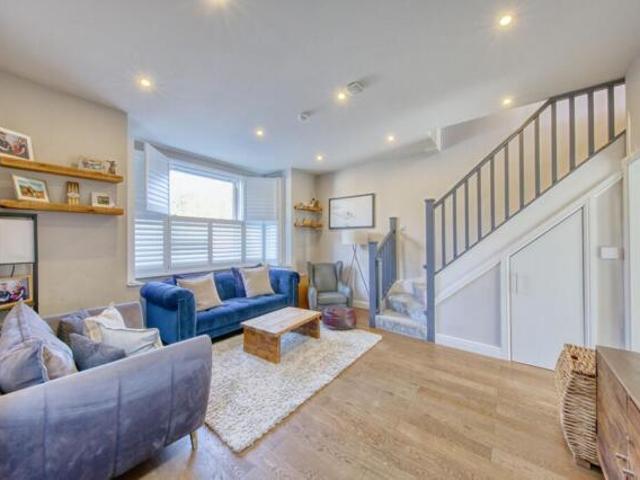 House 4 Bedroom For Sale Teddington Greater London 1075000 ELS99808536