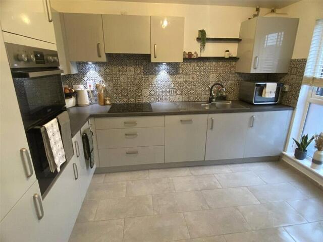 House 4 Bedroom For Sale Telford Telford And Wrekin 240000 ES101678743