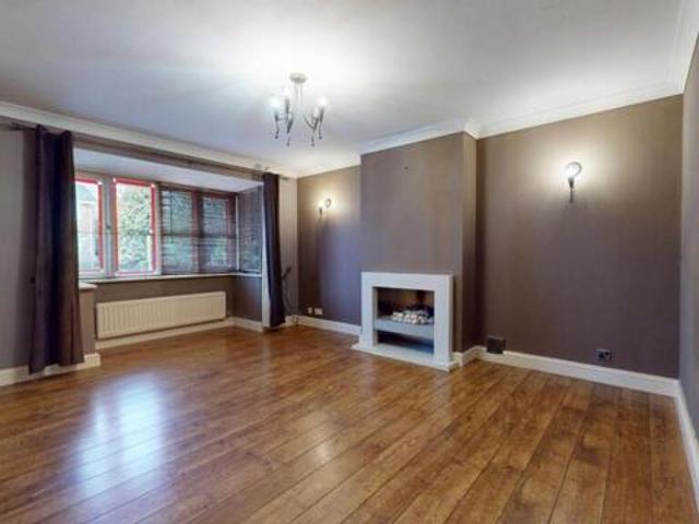 House 4 Bedroom For Sale Telford Telford And Wrekin 350000 ES100023962