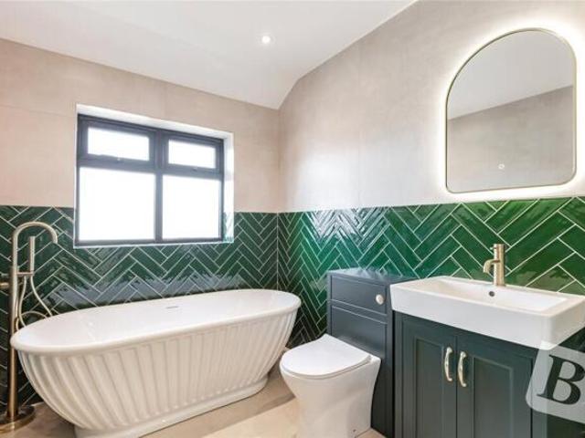 House 4 Bedroom For Sale Thurrockc Greater London 825000 ES100786971