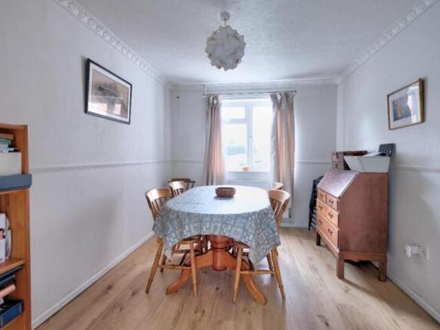 House 4 Bedroom For Sale Thame Oxfordshire 600000 ES100855135