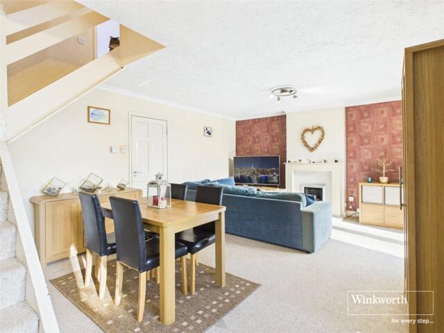 House 4 Bedroom For Sale Thatcham West Berkshire 400000 ES100057820