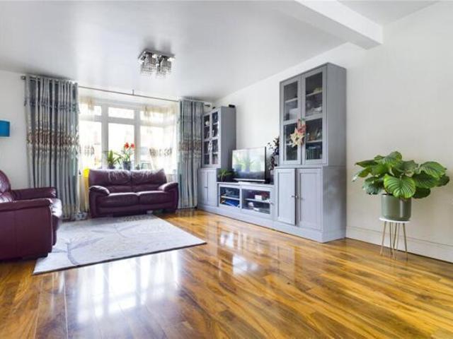 House 4 Bedroom For Sale Thatcham West Berkshire 600000 ES100649312