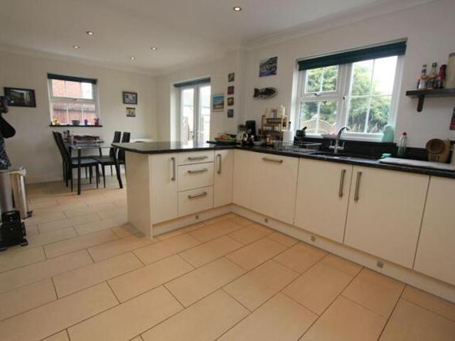 House 4 Bedroom For Sale The Vale Of Glamorgan The Vale Of Glamorgan 495000 ES98119294