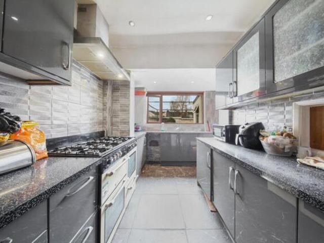 House 4 Bedroom For Sale Thornton Heath Greater London 650000 ES99951929