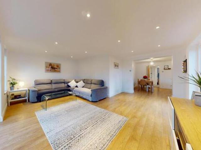 House 4 Bedroom For Sale Thornhill Thornhill 550000 ELS100132706