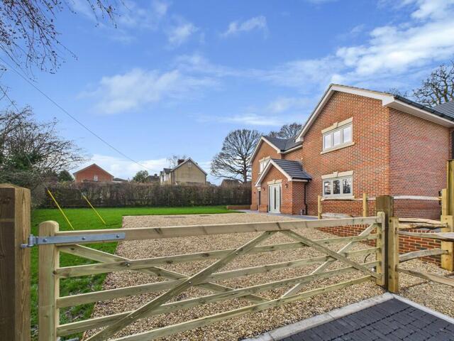 House 4 Bedroom For Sale Trampers Lane Trampers Lane 1095000 ELS100733928