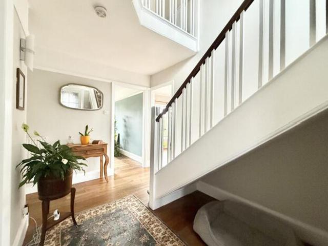 House 4 Bedroom For Sale Yeovil Somerset 450000 ELS100456435