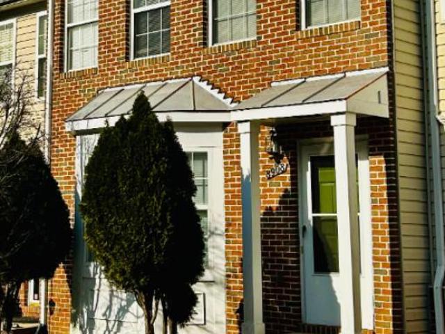 house 4 bedroom, Fairfax VA 22031 DS87120017