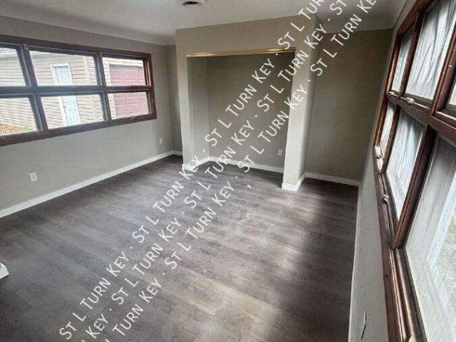 house 4 bedroom, Florissant MO 63031 DS89441894
