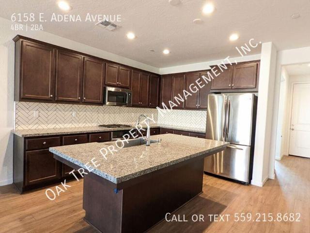 house 4 bedroom, Fresno CA 93727 DS89395596