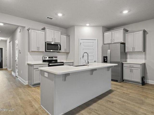 house 4 bedroom, Ocean Springs MS 39564 DLS89394714