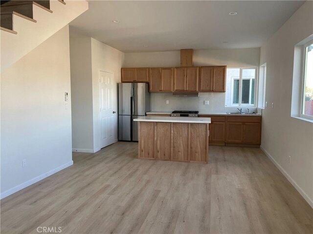 house 4 bedroom, Los Angeles CA 90026 DLS89388291