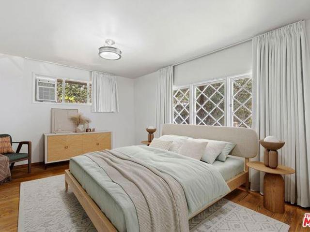 house 4 bedroom, Los Angeles CA 90077 DS89248401