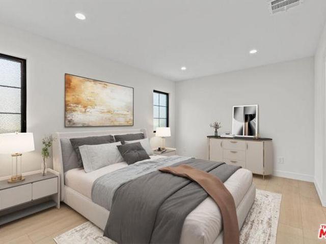 house 4 bedroom, Los Angeles CA 91344 DS89217838