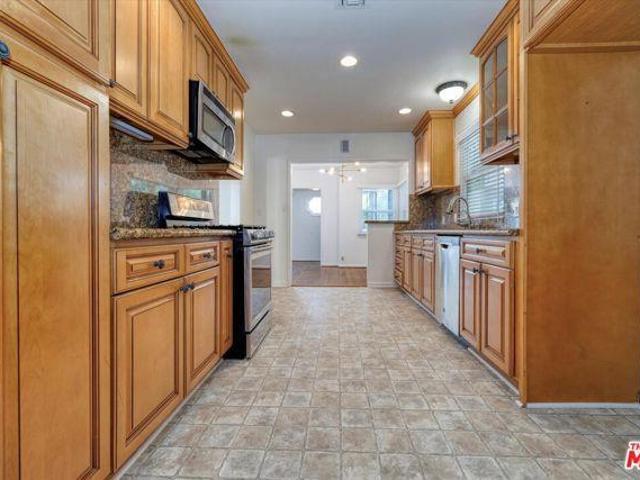 house 4 bedroom, Los Angeles CA 91364 DS88459947