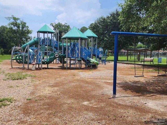 house 4 bedroom, Pensacola FL 32501 DS88999389