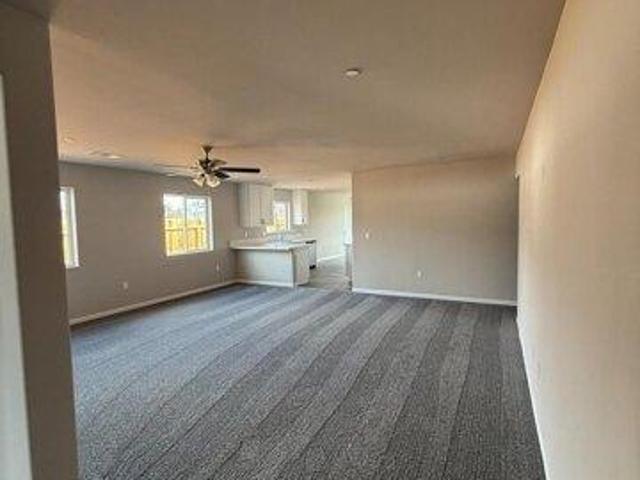 house 5 bedroom, Bakersfield CA 93307 DS89548402