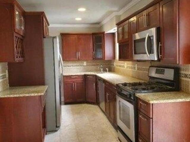 house 5 bedroom, Elmwood Park NJ 07407 DS88984203