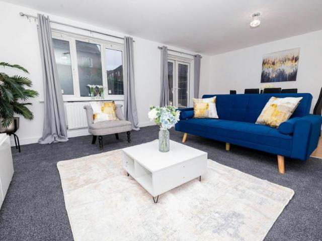 House 5 Bedroom For Rent Corby Corby 6984 ELS89476086