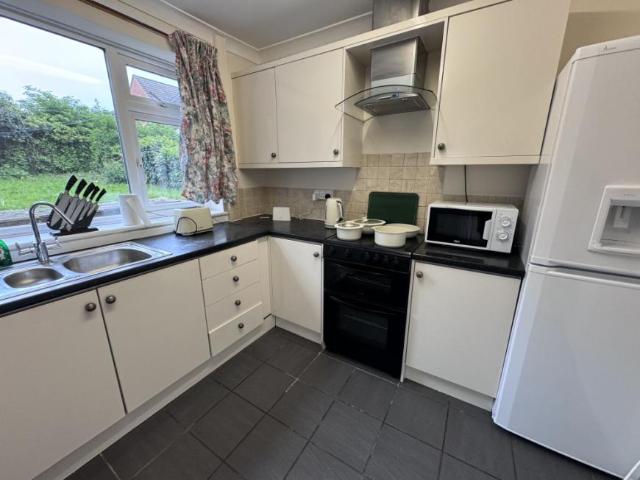 House 5 Bedroom For Rent Canterbury Canterbury 2214 ES99387322