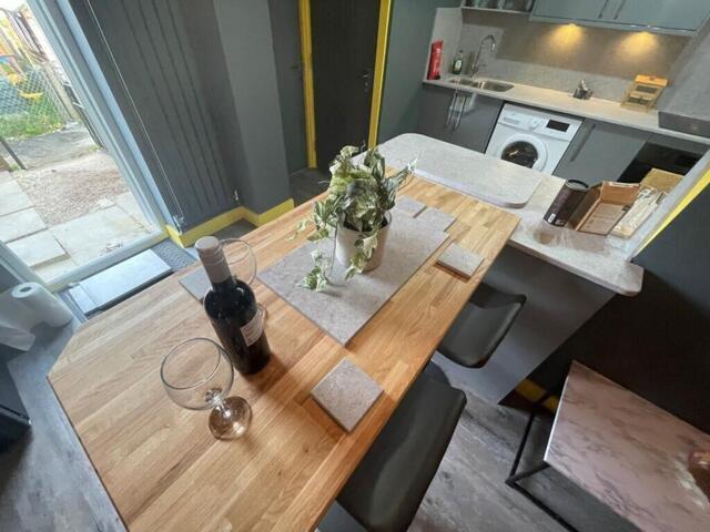 House 5 Bedroom For Rent Bath Somerset 4250 ES99540614