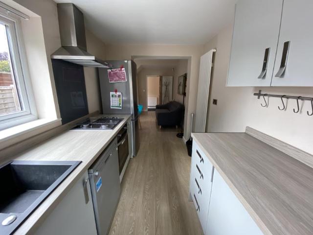 House 5 Bedroom For Rent Dunkirk East Midlands 2708 ELS98286310