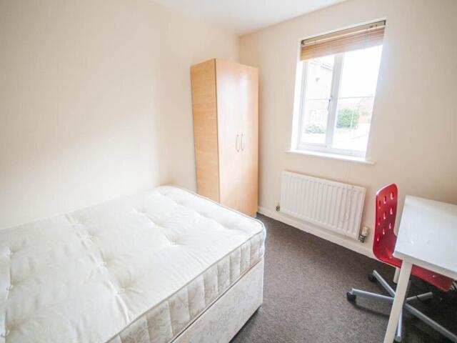 House 5 Bedroom For Rent Hatfield Hertfordshire 2600 ES100255569