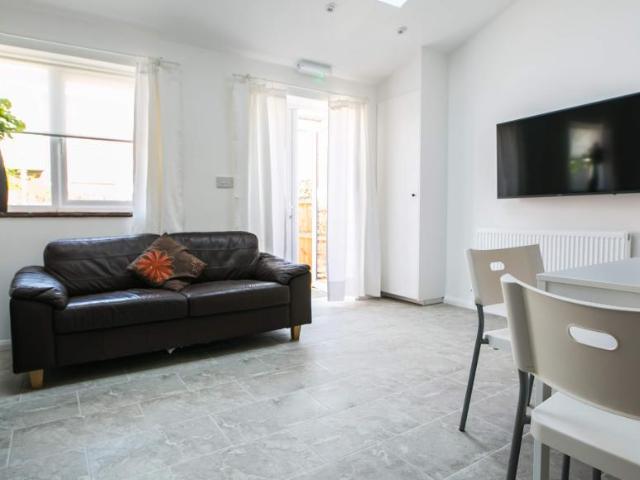 House 5 Bedroom For Rent Harborne West Midlands 2275 ES98286239