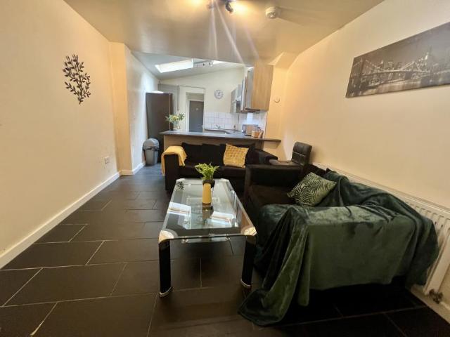 House 5 Bedroom For Rent Selly Oak West Midlands 2390 ELS100173781