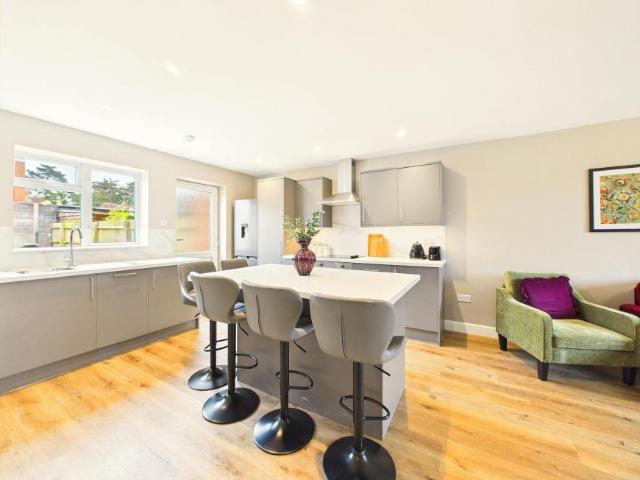 House 5 Bedroom For Rent Tewkesbury Tewkesbury 3500 ES101511436