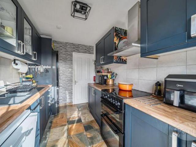 House 5 Bedroom For Sale Cobham Surrey 650000 ES100224251