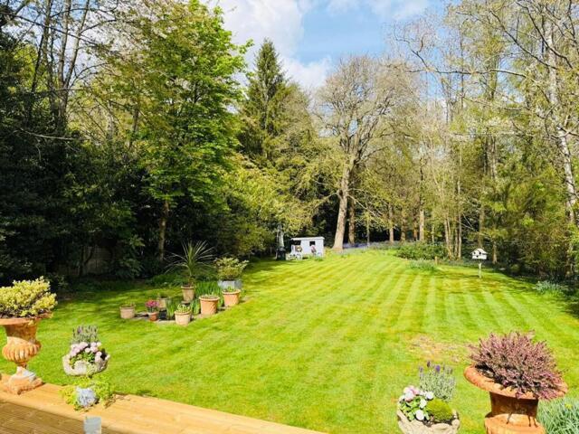 House 5 Bedroom For Sale Central Bedfordshire Central Bedfordshire 1475000 ELS101675314