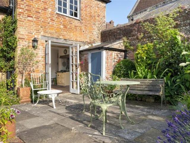 House 5 Bedroom For Sale Chichester West Sussex 899000 ES100824924