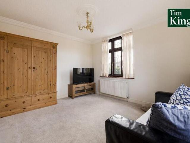 House 5 Bedroom For Sale Chingford Greater London 950000 ES101060156