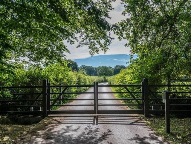 House 5 Bedroom For Sale Cranleigh West Sussex 3950000 ES100426157