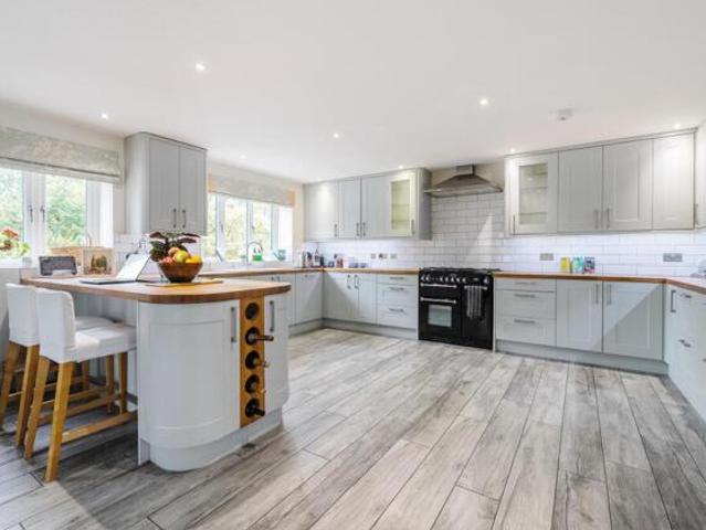 House 5 Bedroom For Sale Almondsbury South Gloucestershire 950000 ELS99641764