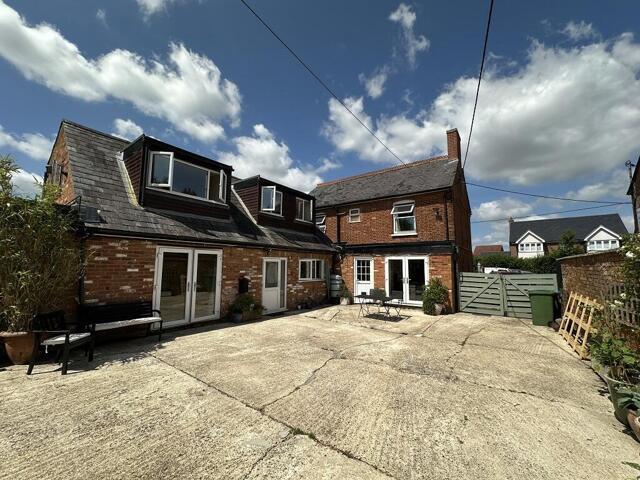 House 5 Bedroom For Sale Aston Clinton Buckinghamshire 800000 ES101199860