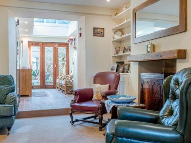House 5 Bedroom For Sale Bourton On Water Gloucestershire 600000 ES100023847