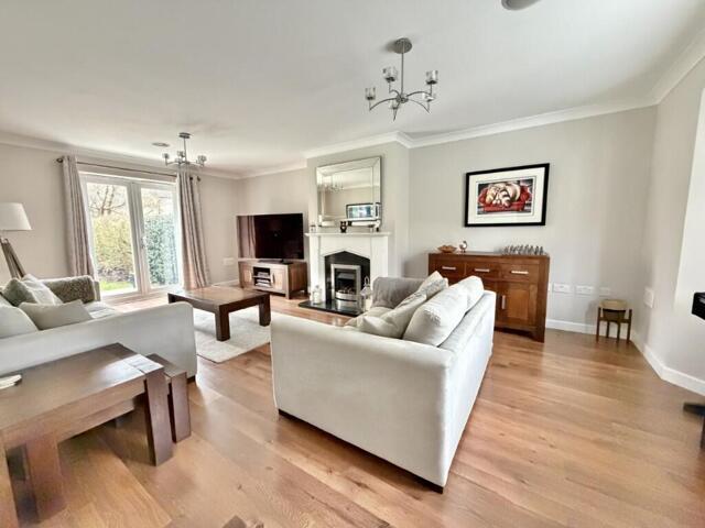House 5 Bedroom For Sale Godmanchester Cambridgeshire 650000 ELS100132369