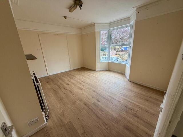 House 5 Bedroom For Sale Gillingham Medway 375000 ES101678622