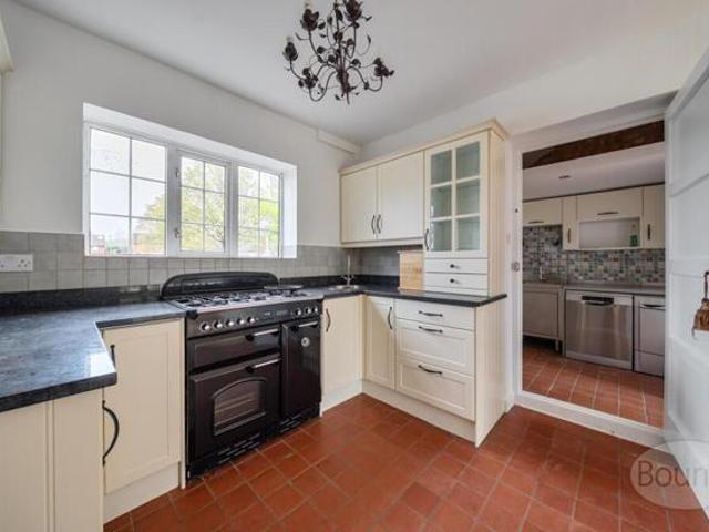 House 5 Bedroom For Sale Guildford Surrey 775000 ES98262992