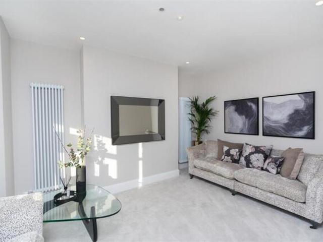 House 5 Bedroom For Sale Guiseley West Yorkshire 550000 ES99054831