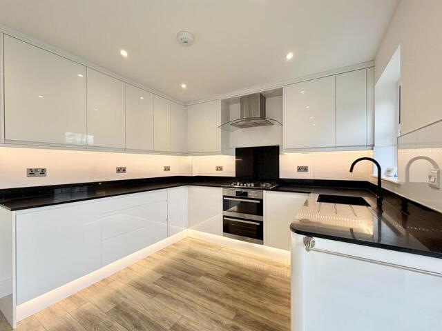 House 5 Bedroom For Sale East Cowes Isle Of Wight 595000 ELS101996127